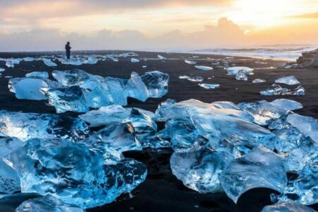Diamond Beach; What’s best? Summer or Winter - IcelandDiscover.is